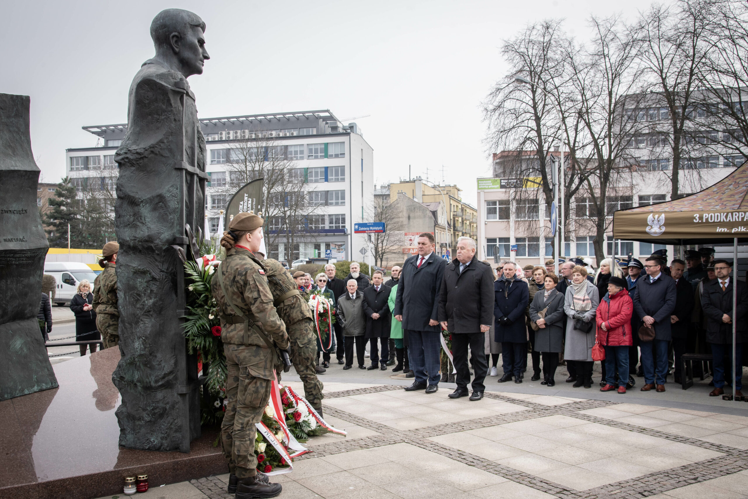 Powiat Rzeszowski składa hołd „Żołnierzom Wyklętym” - Powiat Rzeszowski